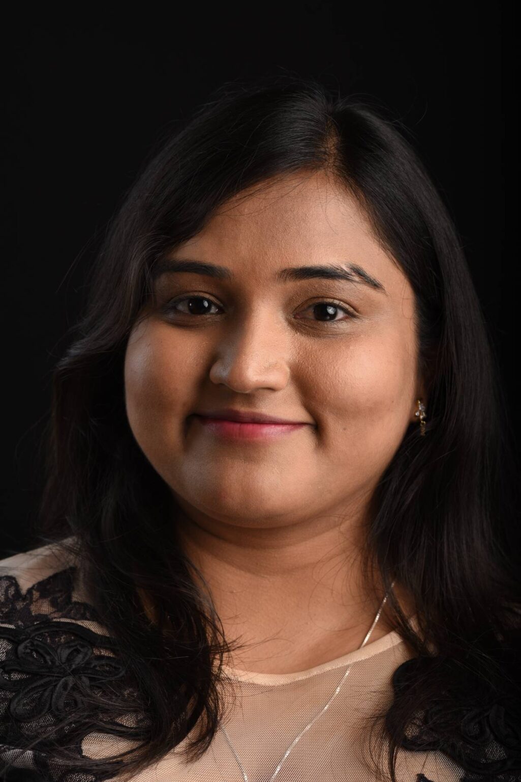 20 Unedited Portraits to Practice Photoshop Editing - Creative Pad Media