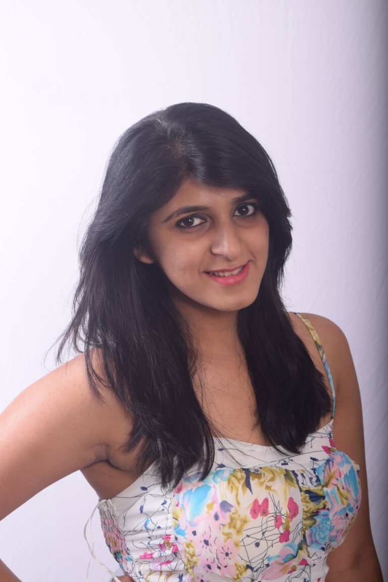 20 Unedited Portraits to Practice Photoshop Editing - Creative Pad Media